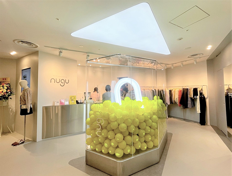 韓国発EC「ヌグ」、ルミネエストに初の常設店 日本企業との協業商品も販売 | 繊研新聞